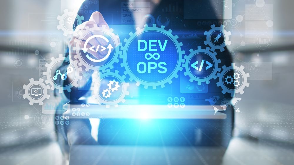 Devenir Ingénieur DevOps : Fiche Métier | Rôles, Formation, Salaire
